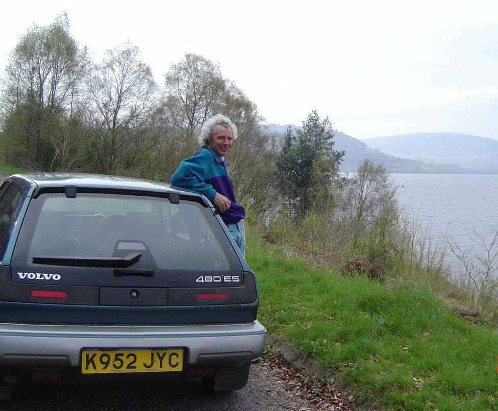 Lev Seller Holistic Massage - Exploring with Lev